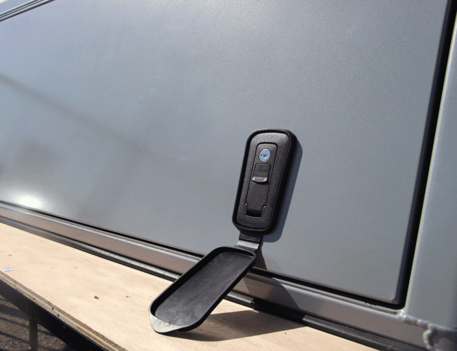 Push Button Lock Cover | Wild Roaming